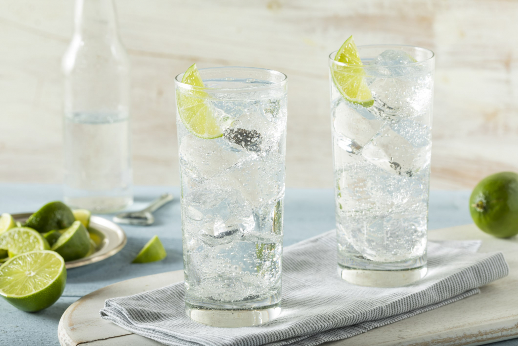 Drinks that are good for splitting with sake | SAKETALK